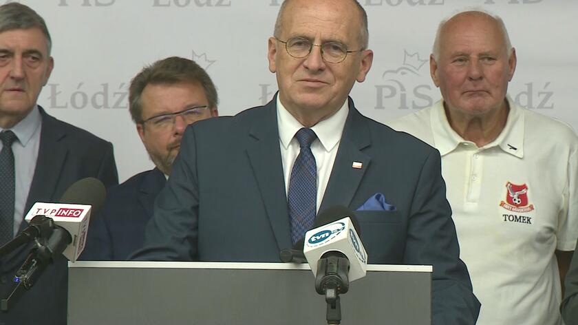 Afera wizowa. MSZ podało dane o liczbie wydanych wiz, politycy PiS dalej wolą mówić o "kilkuset ...