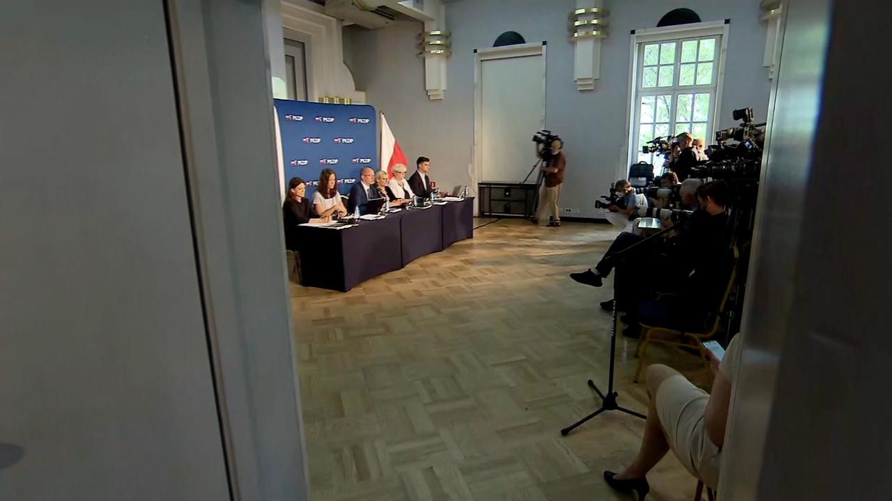 Pedofilia w Kościele. Państwowa komisja do spraw pedofilii próbuje uzyskać dokumenty od Kościoła