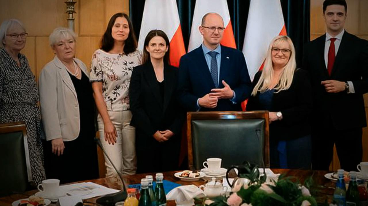 Pedofilia w Kościele. Co robi Państwowa Komisja do spraw pedofilii?