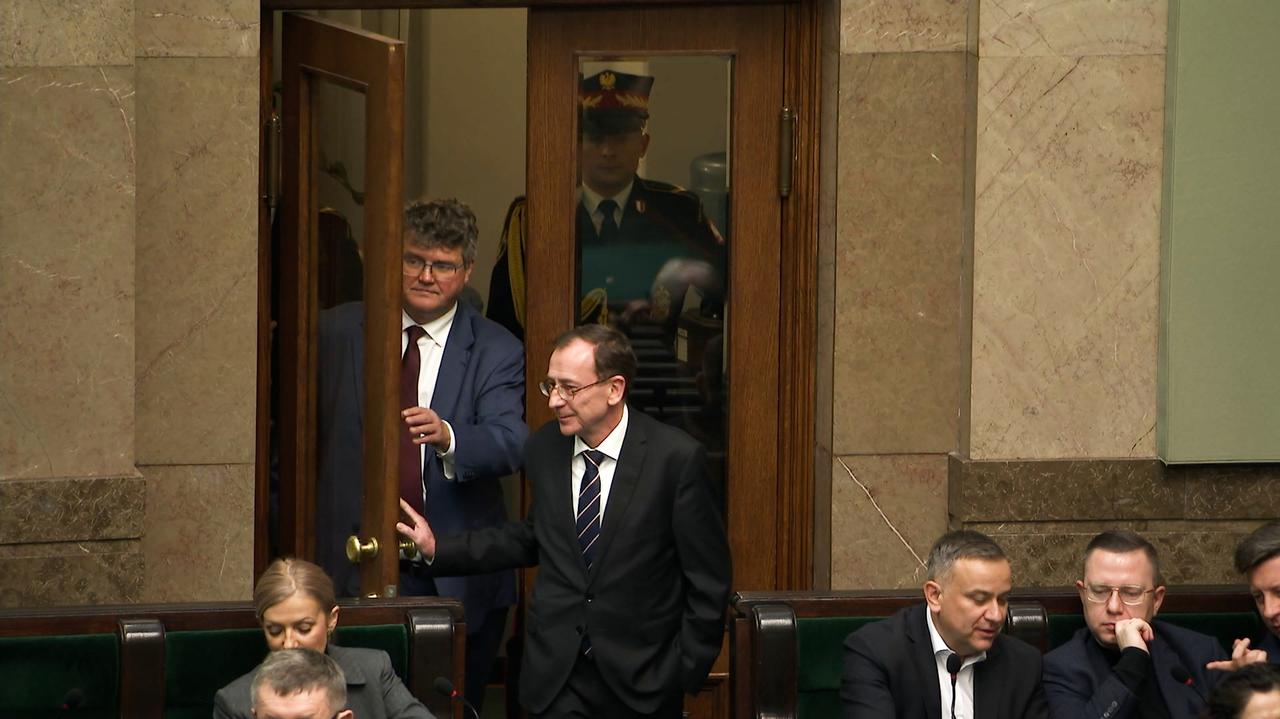 W środę zbierze się Sejm. Kamiński i Wąsik zamierzają wziąć udział w ... W środę zbierze się Sejm. Kamiński i Wąsik zamierzają wziąć udział w ...