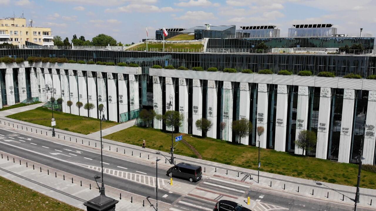 Dlaczego Polska wciąż nie otrzymała środków na KPO? Dlaczego Polska wciąż nie otrzymała środków na KPO?
